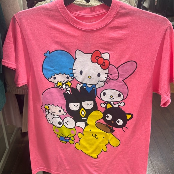 hello kiitty and friends | Shirts & Tops | Hello Kitty Vibrant Pink ...